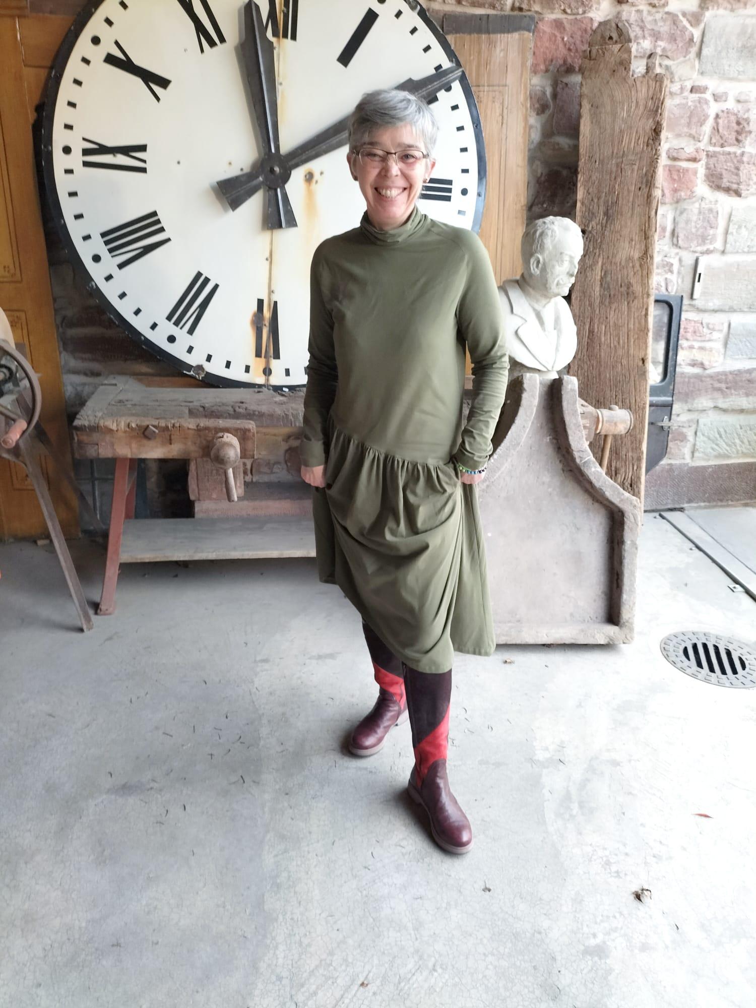 Robe asymétrique flow and swing - Les Serial Piqueuses